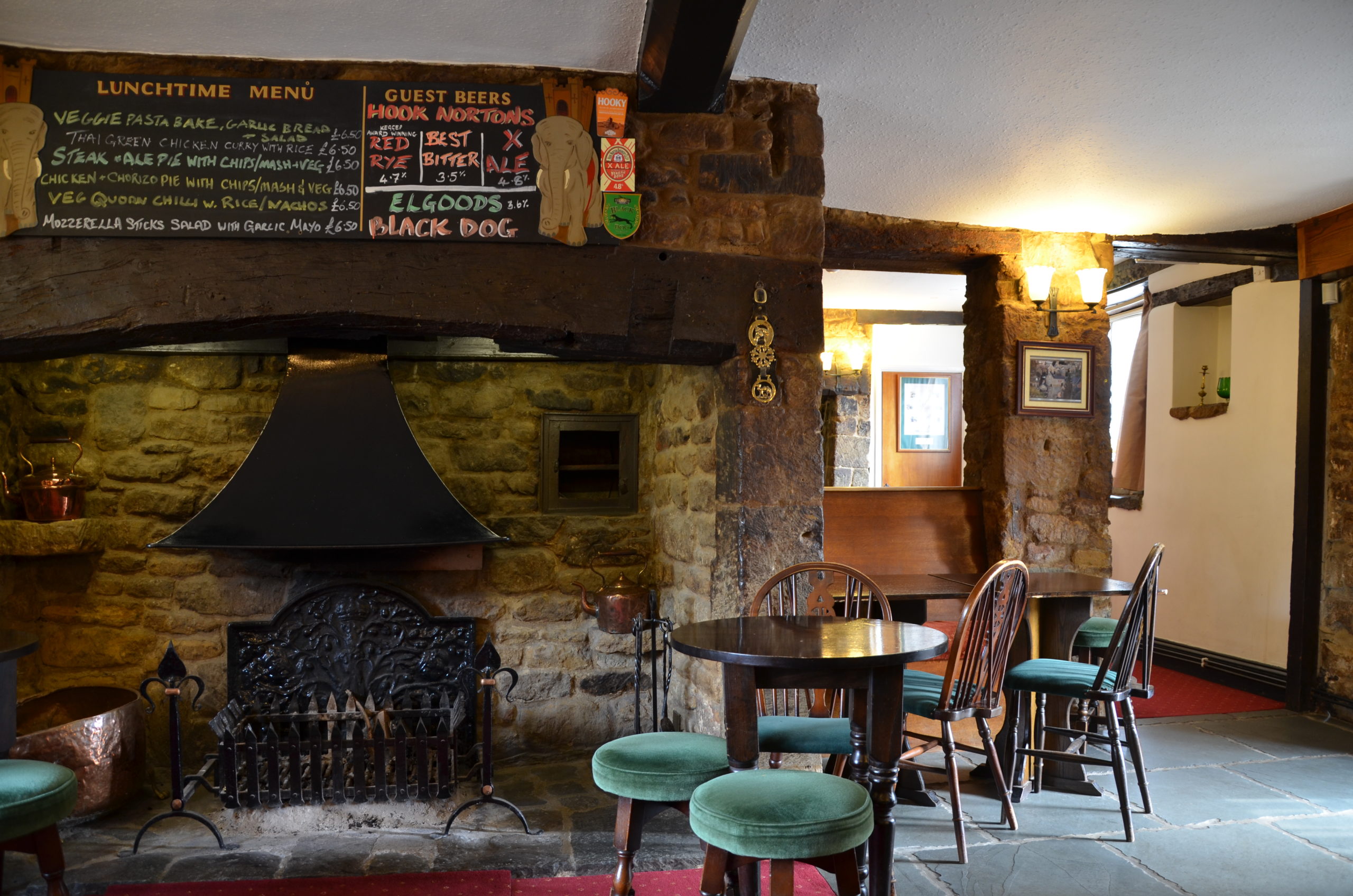 ELEPHANT AND CASTLE, BLOXHAM - Hook Norton Brewery