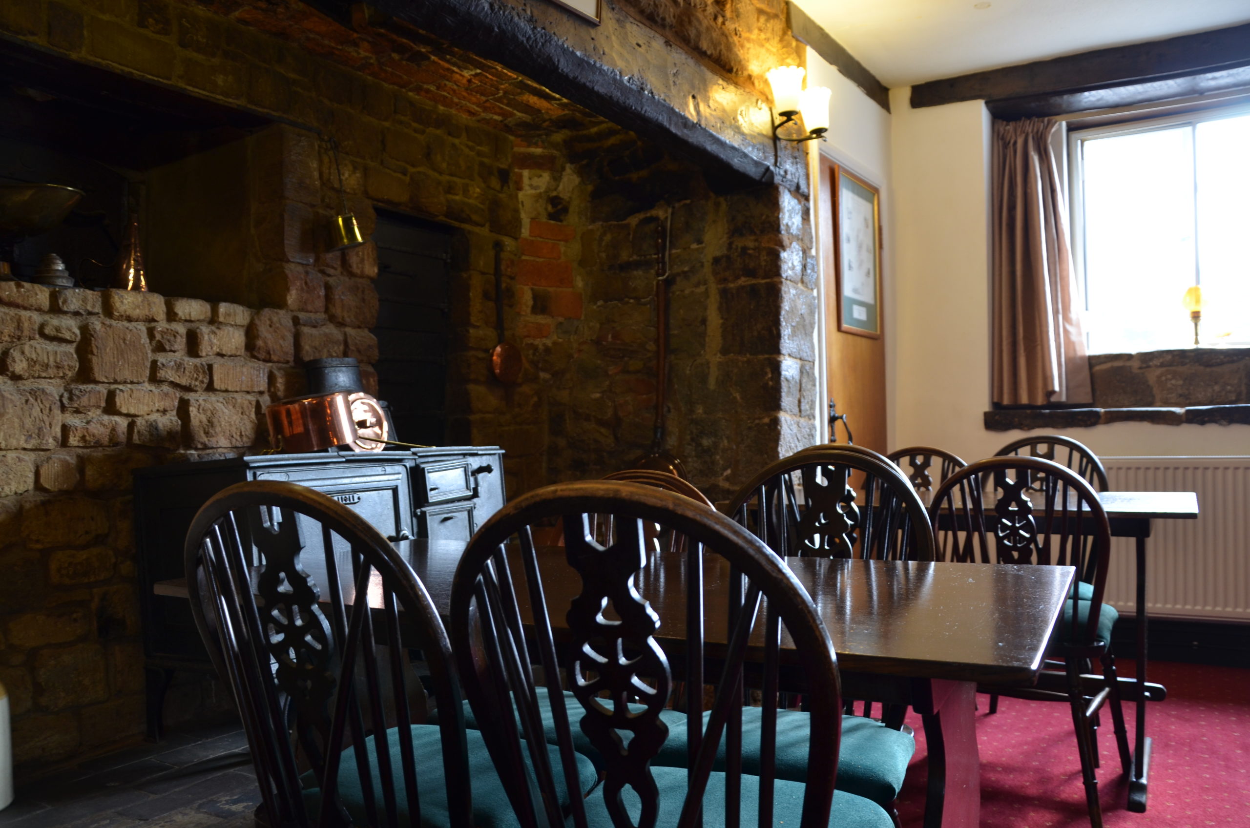 ELEPHANT AND CASTLE, BLOXHAM - Hook Norton Brewery