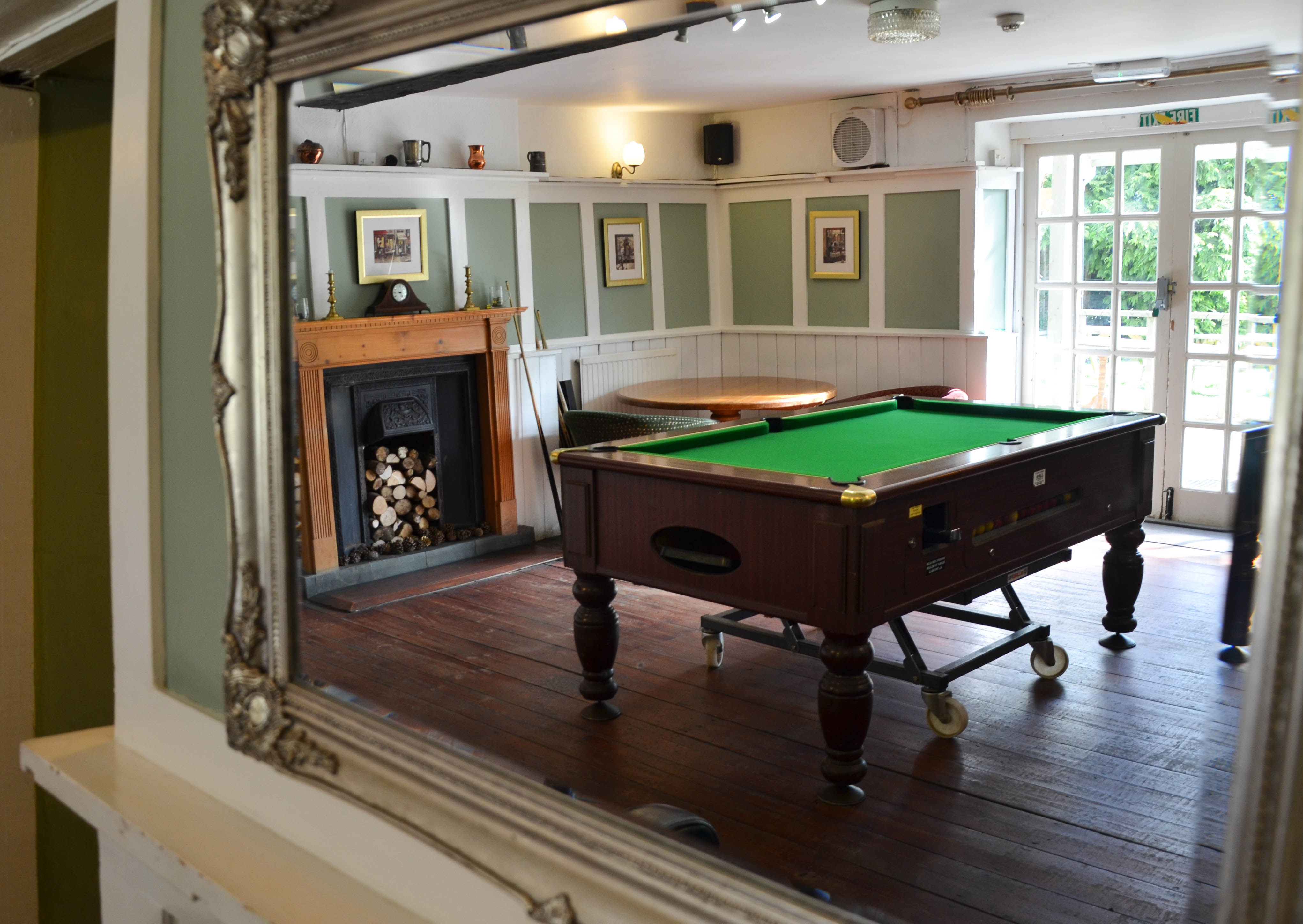 GEORGE HOTEL, BRAILES - Welcome Hook Norton Brewery