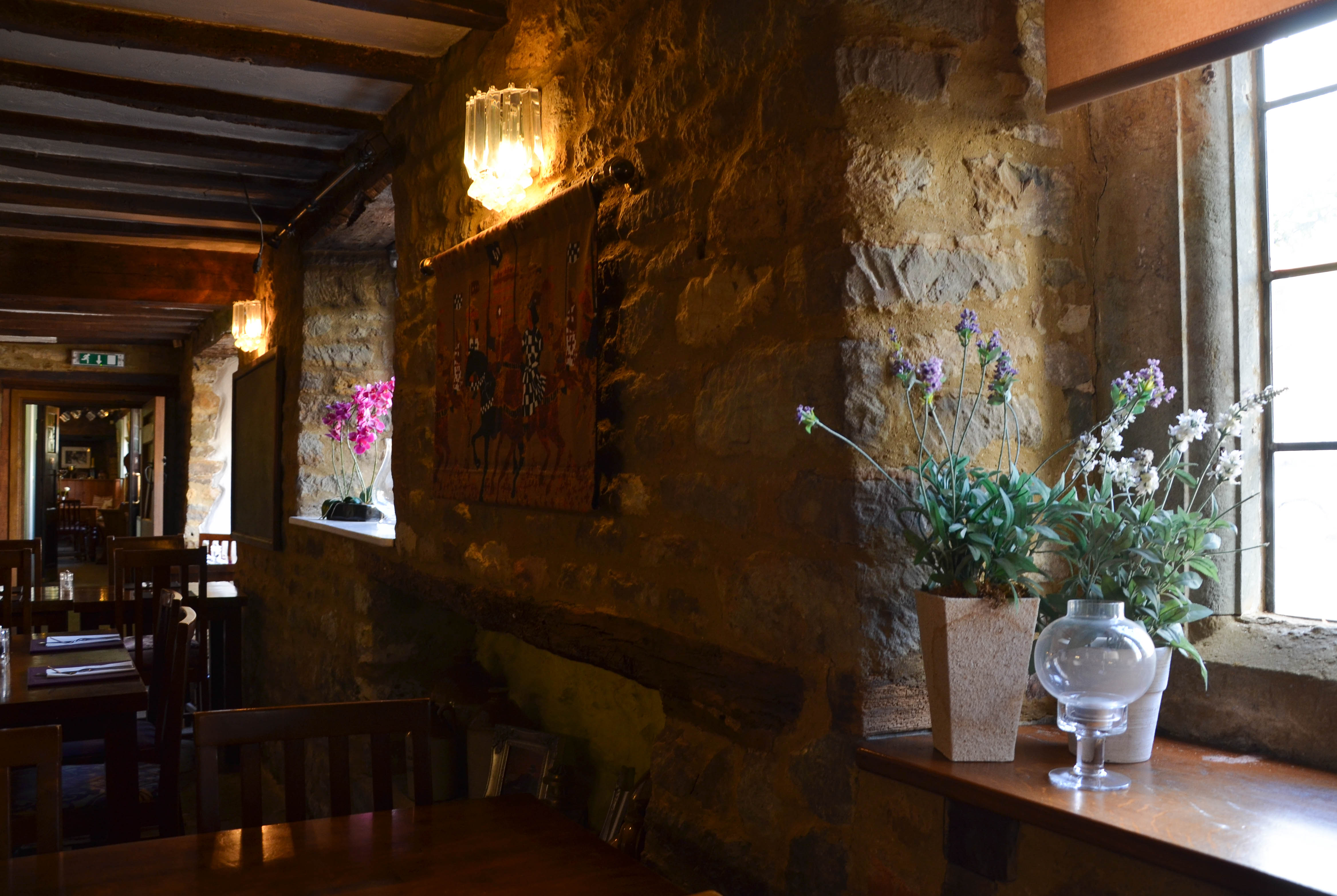 GEORGE HOTEL, BRAILES - Welcome Hook Norton Brewery