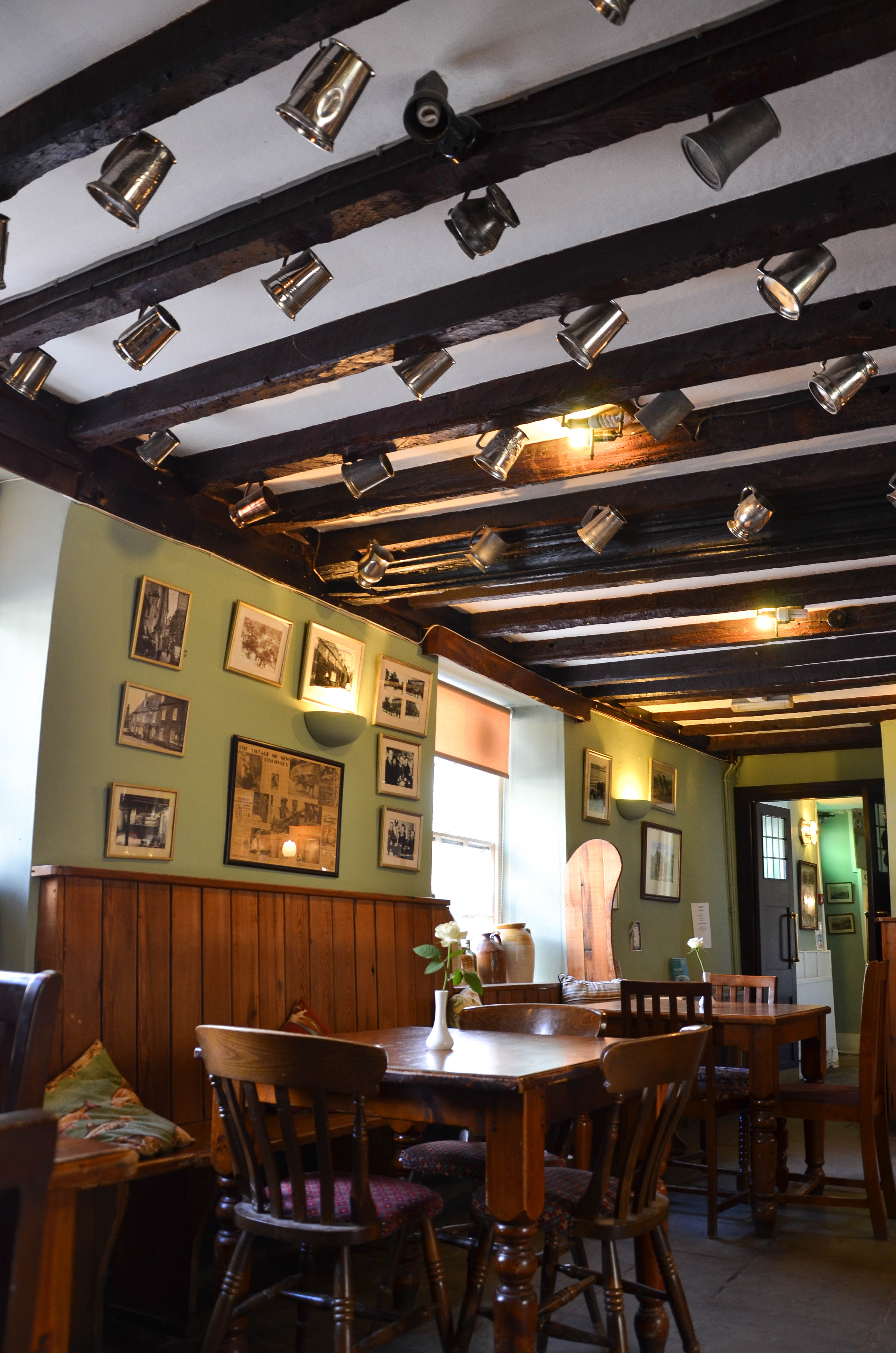 GEORGE HOTEL, BRAILES - Welcome Hook Norton Brewery