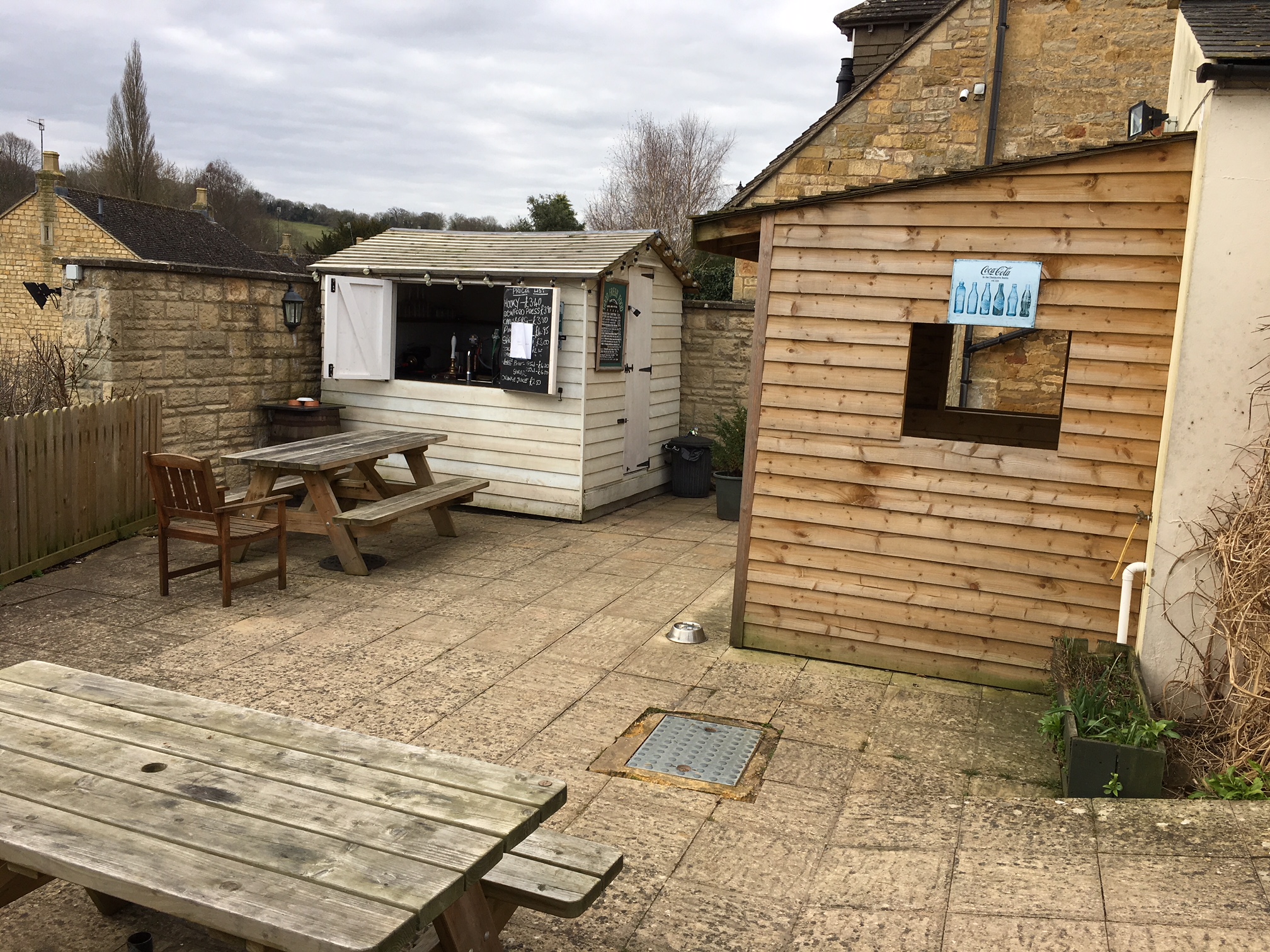 GREAT WESTERN ARMS IN BLOCKLEY - Welcome Hook Norton Brewery